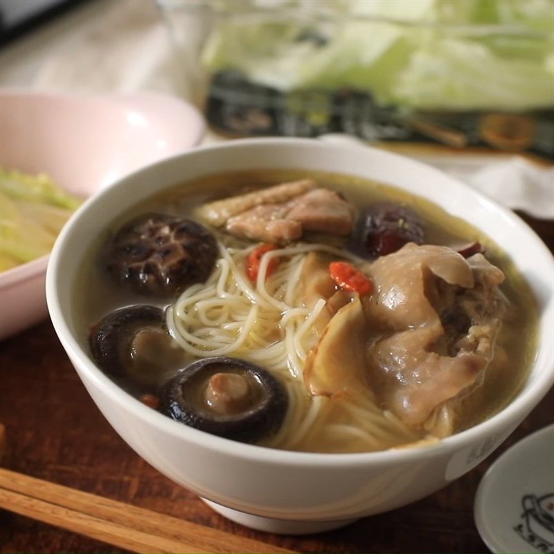 Cách nấu mì gà thơm ngon đơn giản dễ làm cho bữa sáng đủ chất - Sachi ...